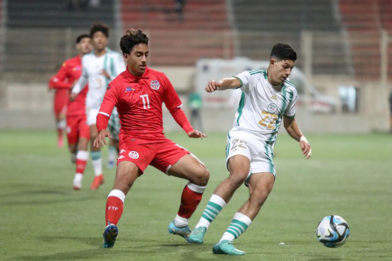 الدورة الدولية الرباعية للأواسط: تونس تفوز على الجزائر – Assarih