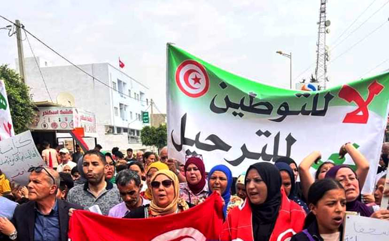 جبنيانة: مسيرة للمطالبة بإخلاء المنطقة من المهاجرين (صور) – Assarih