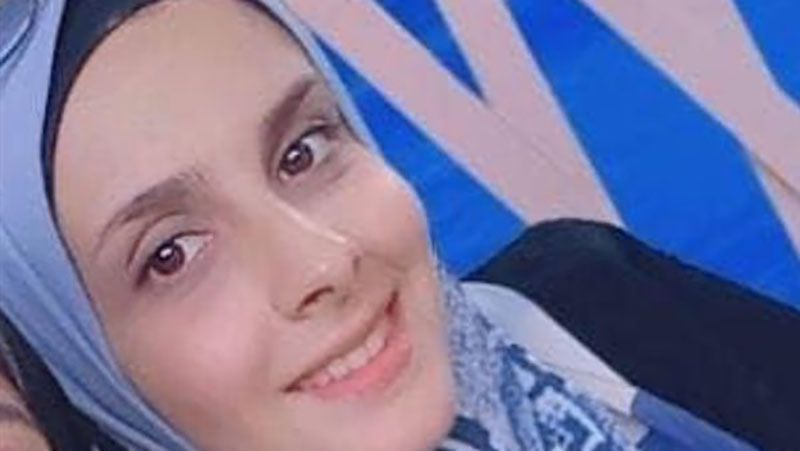 استشهاد الصحفية علا الدحدوح في غزة … – Assarih