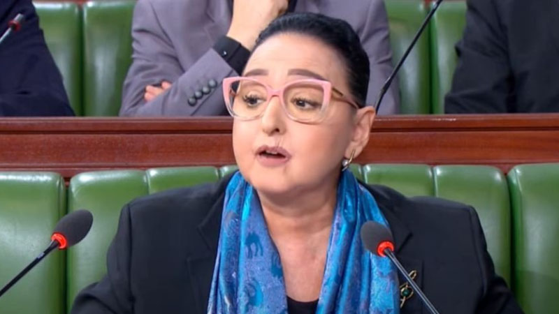 ‘شفافية مناظرات الانتداب’..وزيرة الثقافة تُعلّق وتجيب.. – Assarih