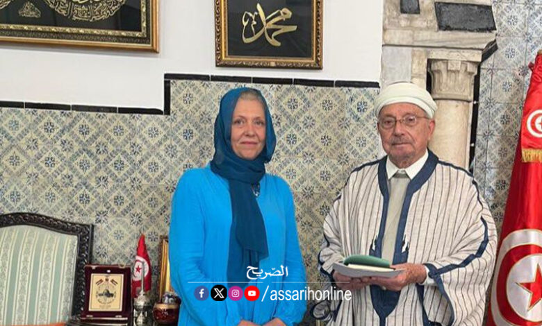 مواطنة اوروبية تعلن إسلامها في تونس – Assarih