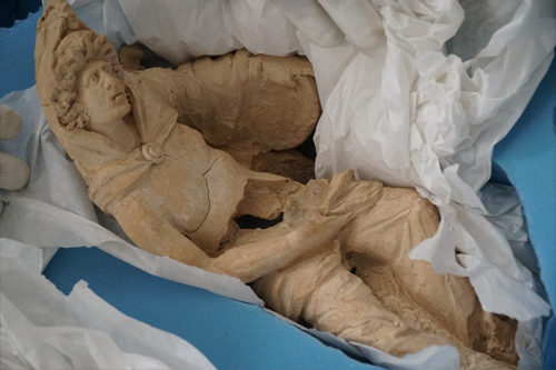 متحف باردو يستلم 30 قطعة أثرية تمّ اكتشافها في موقع “زاما” (صور) – Assarih