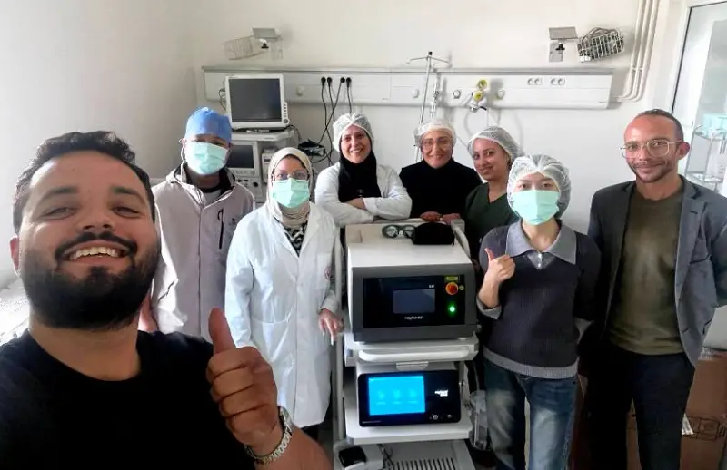 أوّل ورشة دولية للجراحة بالروبوت والليزر في مستشفى الحبيب ثامر – Assarih